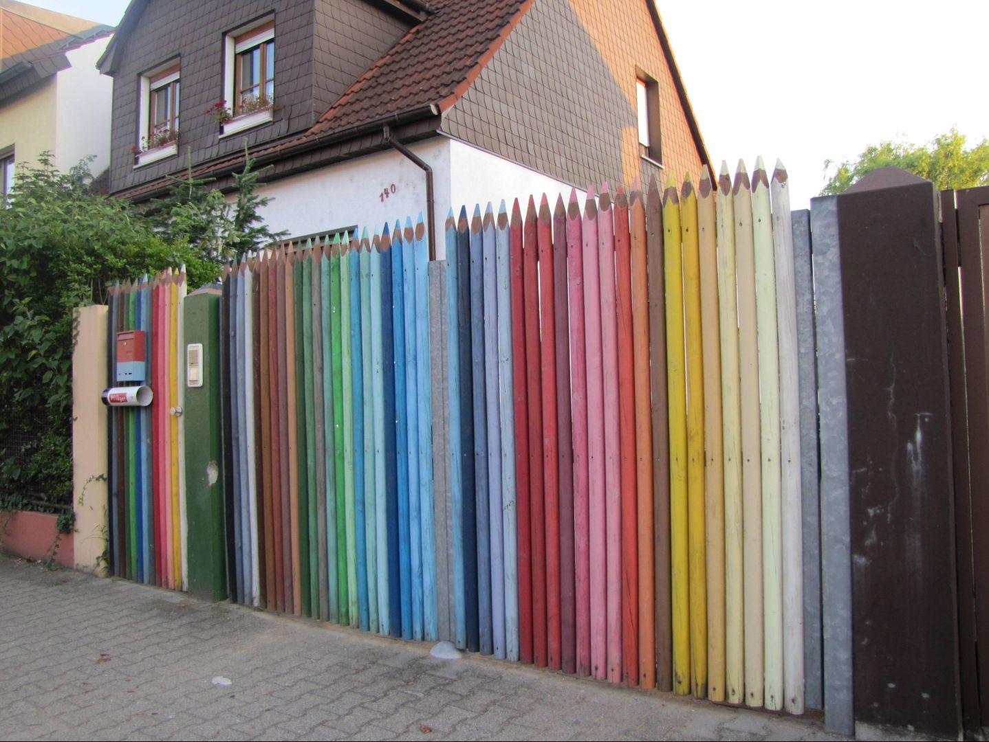 Metamorfoza ogrodzenia. Najbardziej zaskakujące pomysły - Galeria ... Metamorfoza ogrodzenia. Najbardziej zaskakujące pomysły - Galeria ...